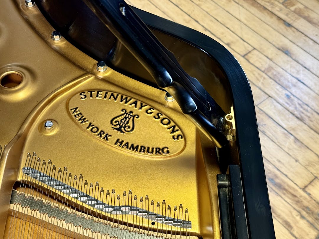 Piano Details - Steinway & Sons